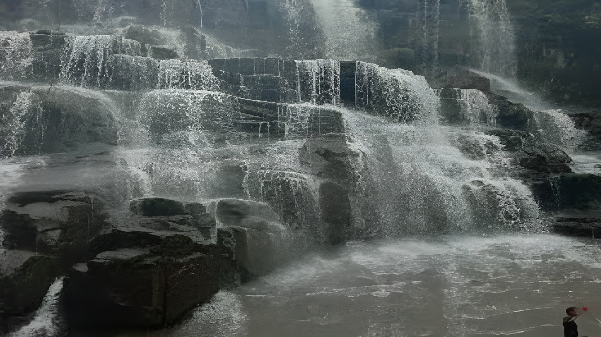 Waterfall Accident : बारिश में काई जमी, पैर फिसलते ही युवक बह गया ...