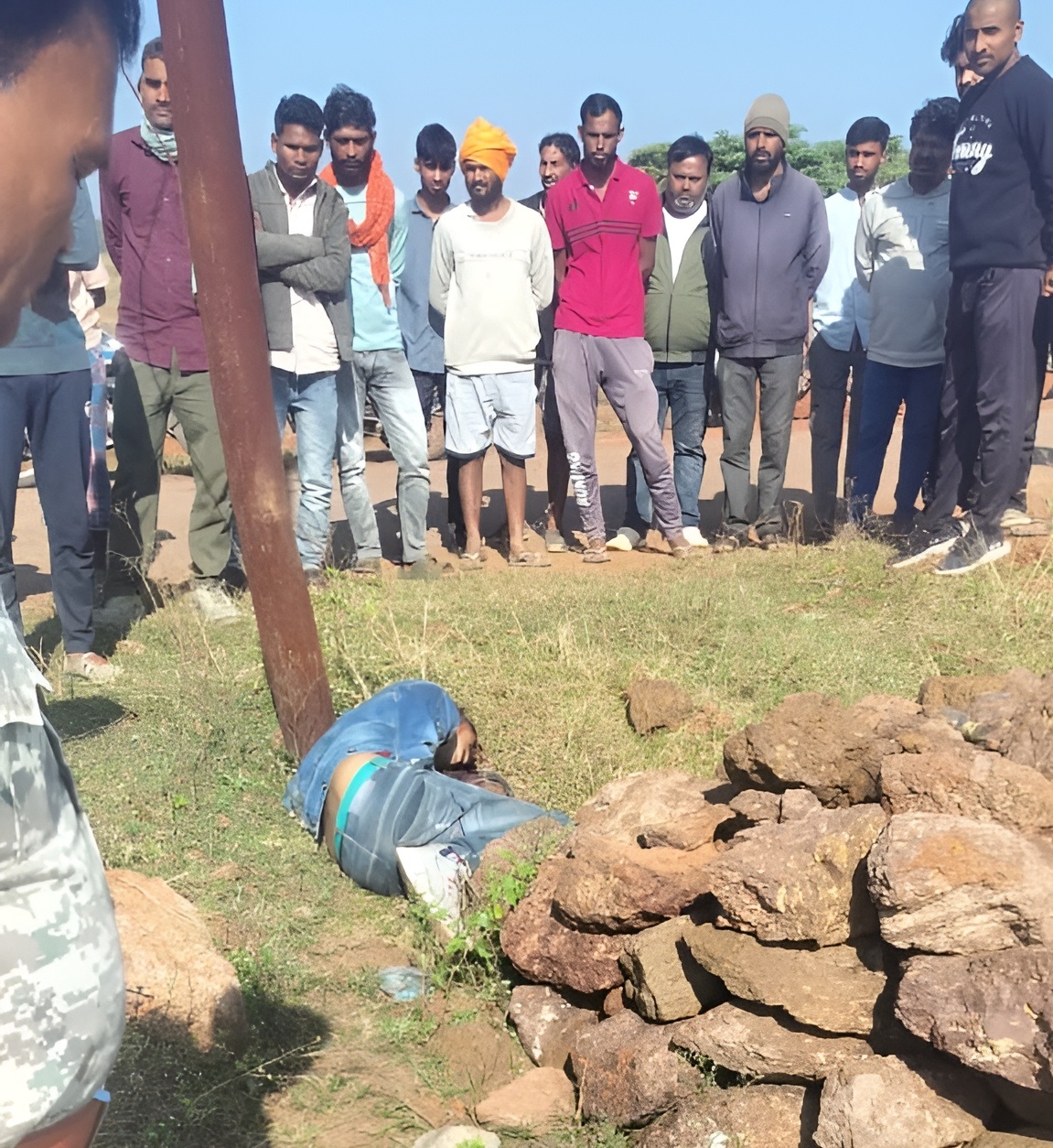 Suspicious Death Case Ambikapur : पश्चिम बंगाल के युवक का शव संदिग्ध ...
